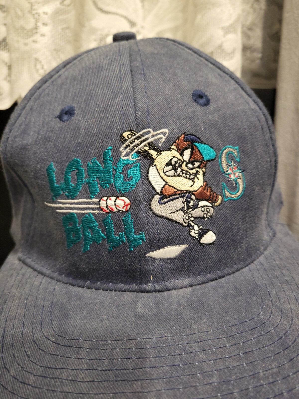 VTG Looney Tunes TAZ Tasmanian Devil Long Ball Hat Ca… - Gem