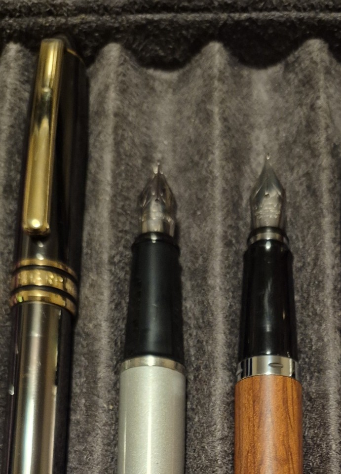 Collection Of 12 Assorted Rollerball,Ballpoint & Fountain Pens ...