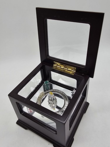 Gold Label Collection Crystal Music Box Christmas & Classics SEE Photos ...