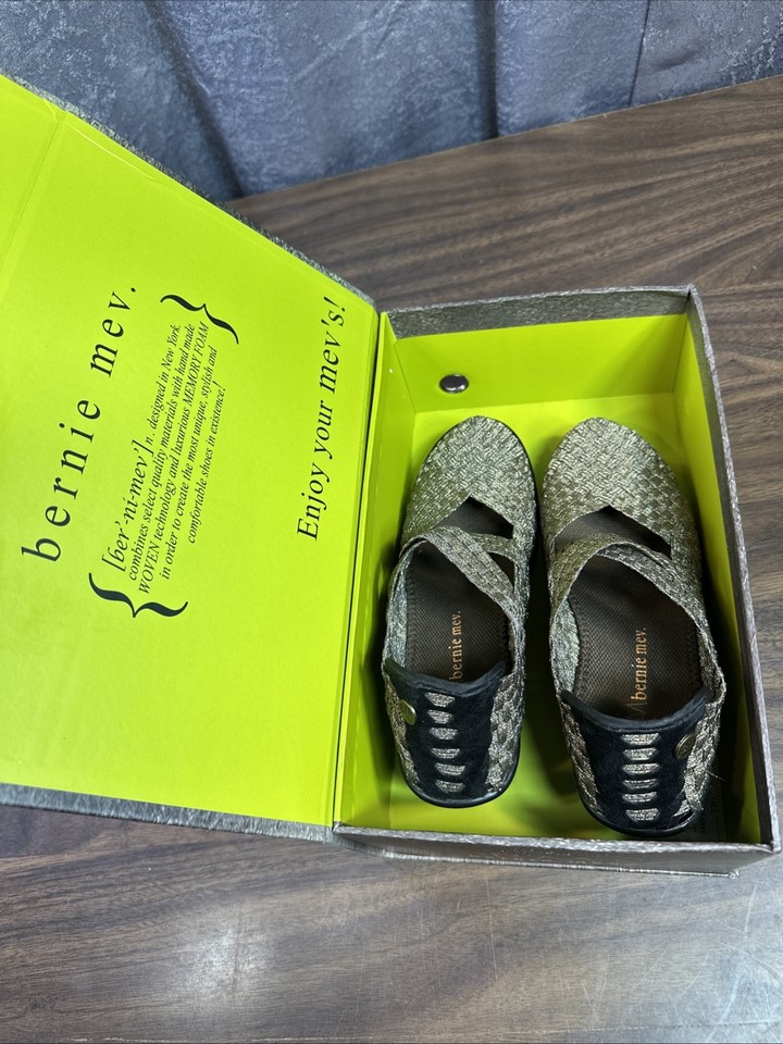 Bernie Mev Womens Lulia Mary Janes Platform Heel Shoes Gold Basket ...