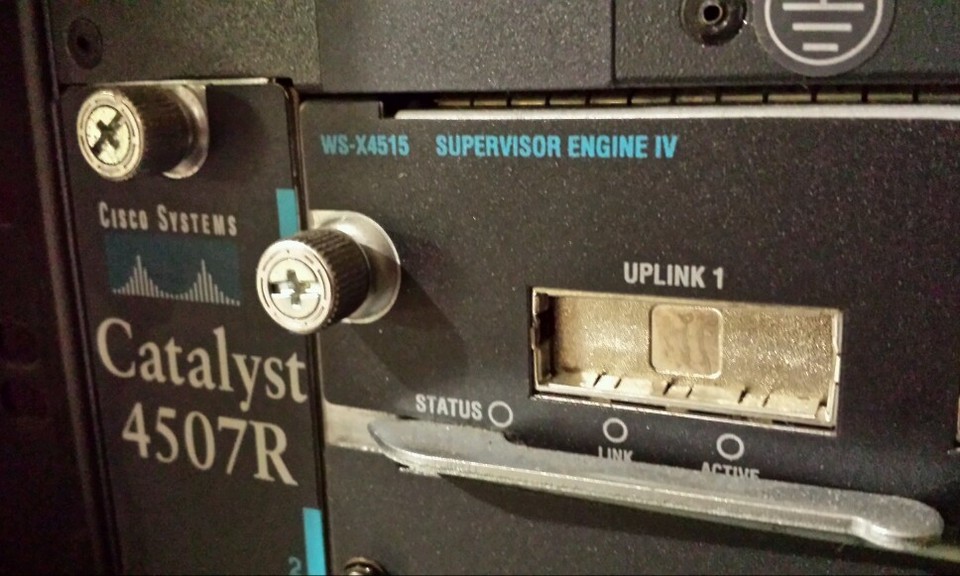 Cisco 4500 4507R Chassis PLUS (2x) WS-X4148-RJ45V & (1x) WS-X4515 Sup ...