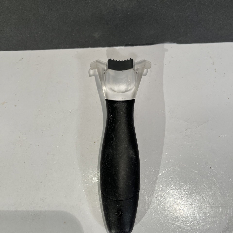 Pampered Chef Kernel Cutter with Shield 1114 Corn Cob Kitchen Utensil ...