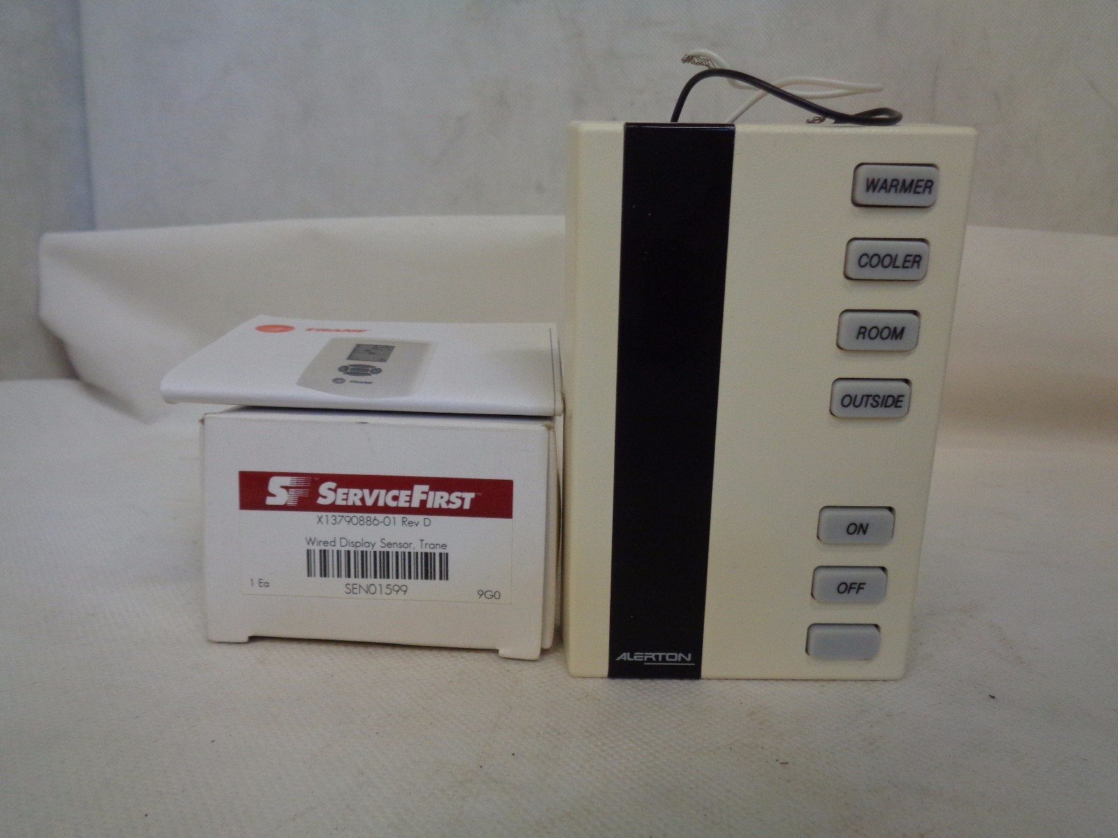 NEW TRANE SERVICEFIRST X13790866-01 REV.D WIRED DISPLAY SENSOR SENO1599 ...