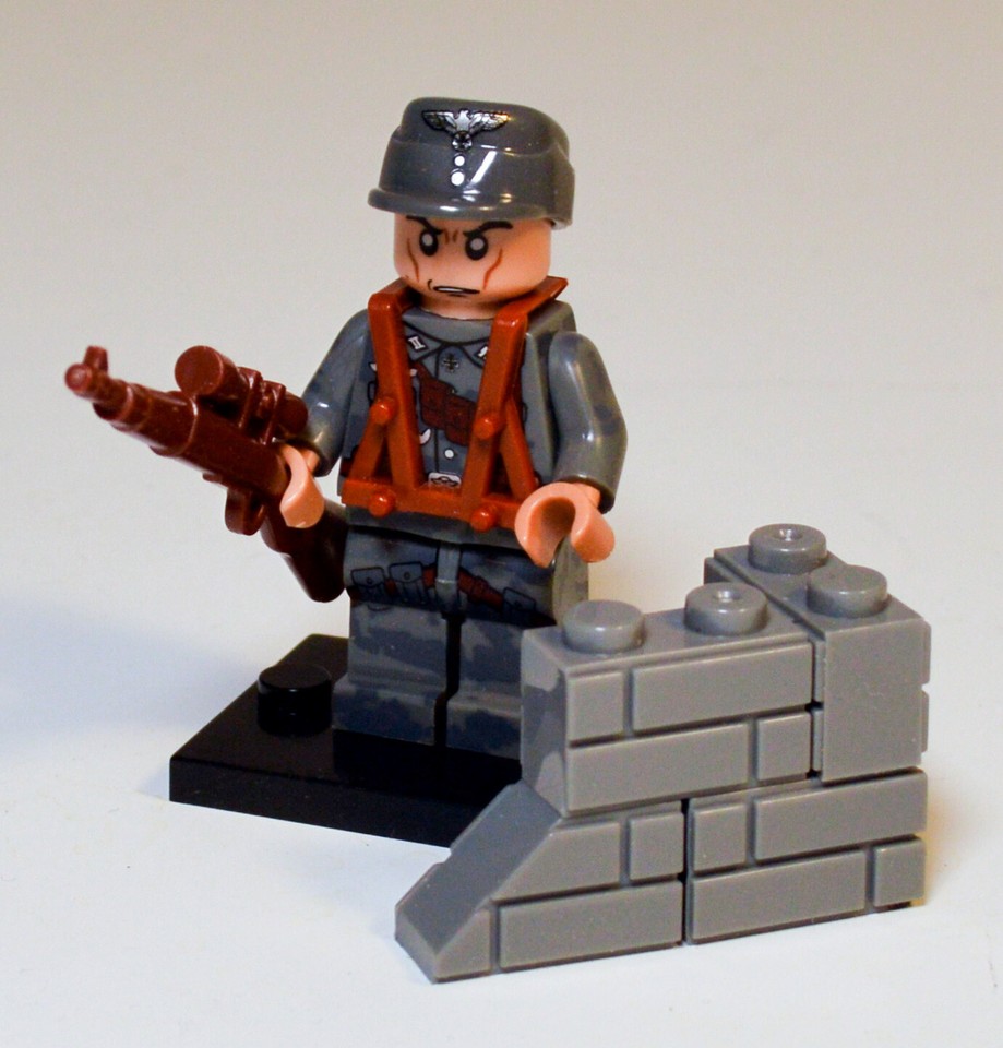 Custom LEGO Warhammer 40k Imperial Guard Death Korps Brick Mini Figures ...