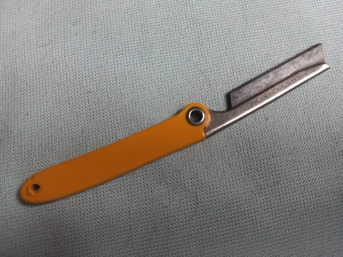 Antique~Vintage~GITS RAZOR NIF~Made in USA~PAT. Folder w/Yellow Handle ...