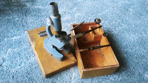 VINTAGE OLD Monolux Microscope K25519 100X-750X Zoom With Case And ...