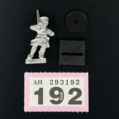 BRETONNIAN KNIGHT FIGHTER SHIELD BASE GAMES WORKSHOP WARHAMMER CITADEL ...