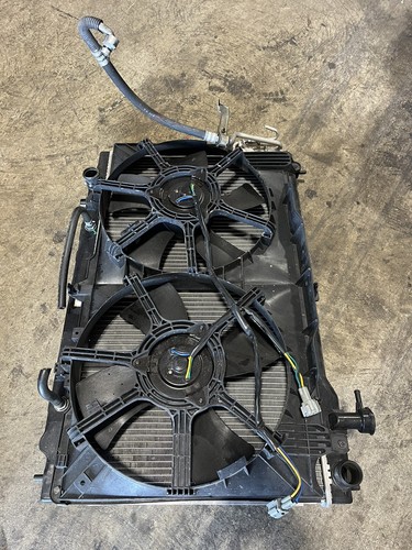 03 06 Infiniti G35 auto Radiator Fans Fan Shroud with Motors Plugs, OEM ...