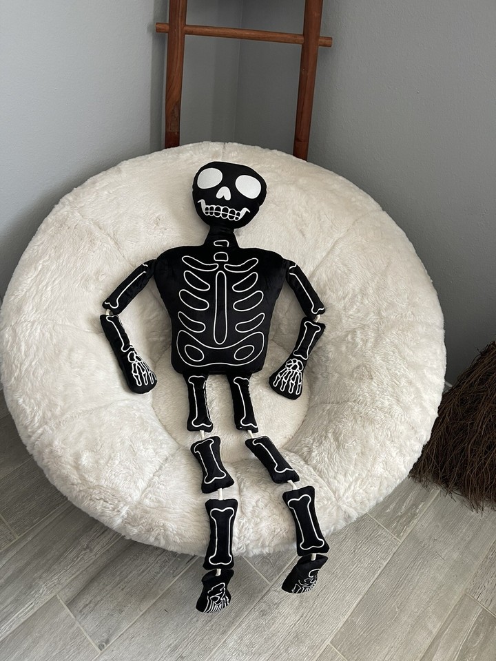 MR BONES SKELETON DECORATIVE PILLOW HALLOWEEN (42”X12”) FREE SHIPPING ...