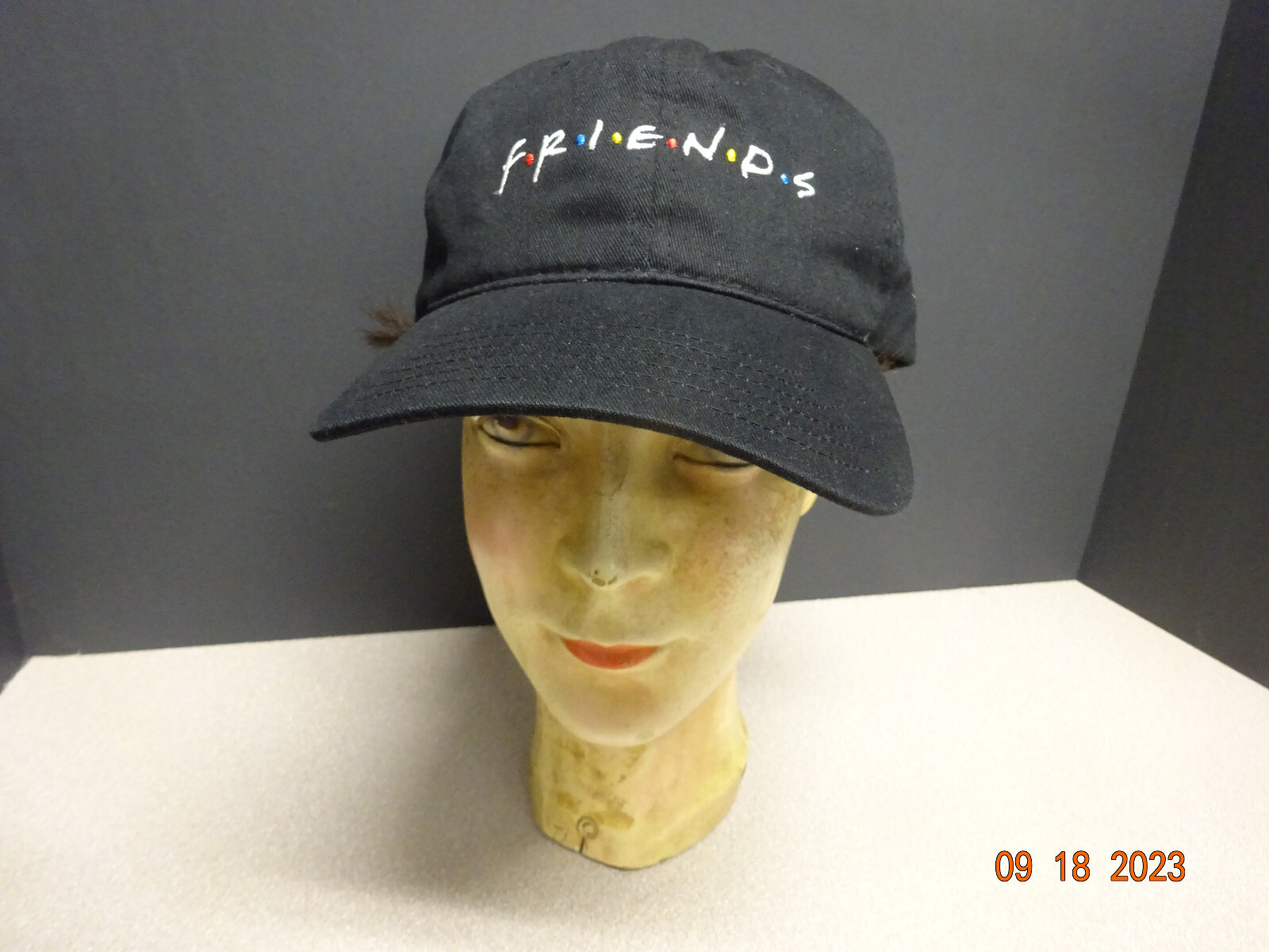 FRIENDS TV Show Logo Black Hat Twill Cap Strap Back A… - Gem