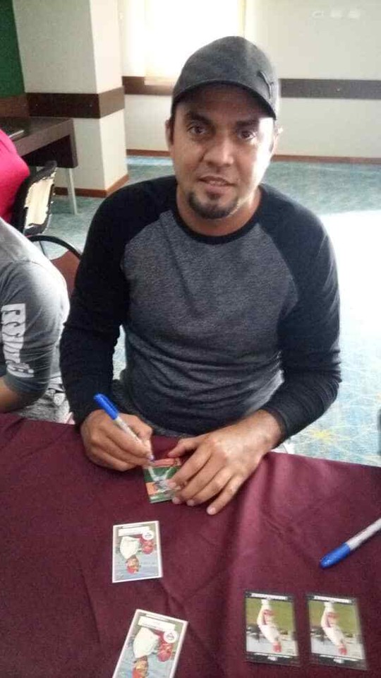 Yoel Hernandez Autograph Rare Philadelphia Phillies | eBay