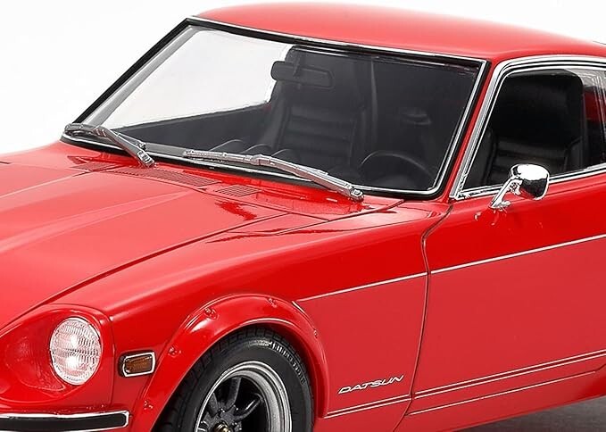 Tamiya 1/24 Scale Model Kit Datsun 240Z / Nissan Fairlady 240Z Street ...