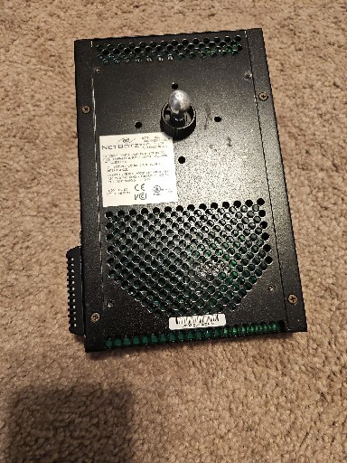 APC NetBotz 320 Wall Appliance Model: NBWL0320 Main Unit with 4 Camera ...