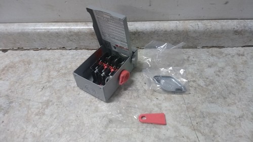 Siemens GNF321RA 240V 30 A 3PST Safety Switch (CW) | eBay