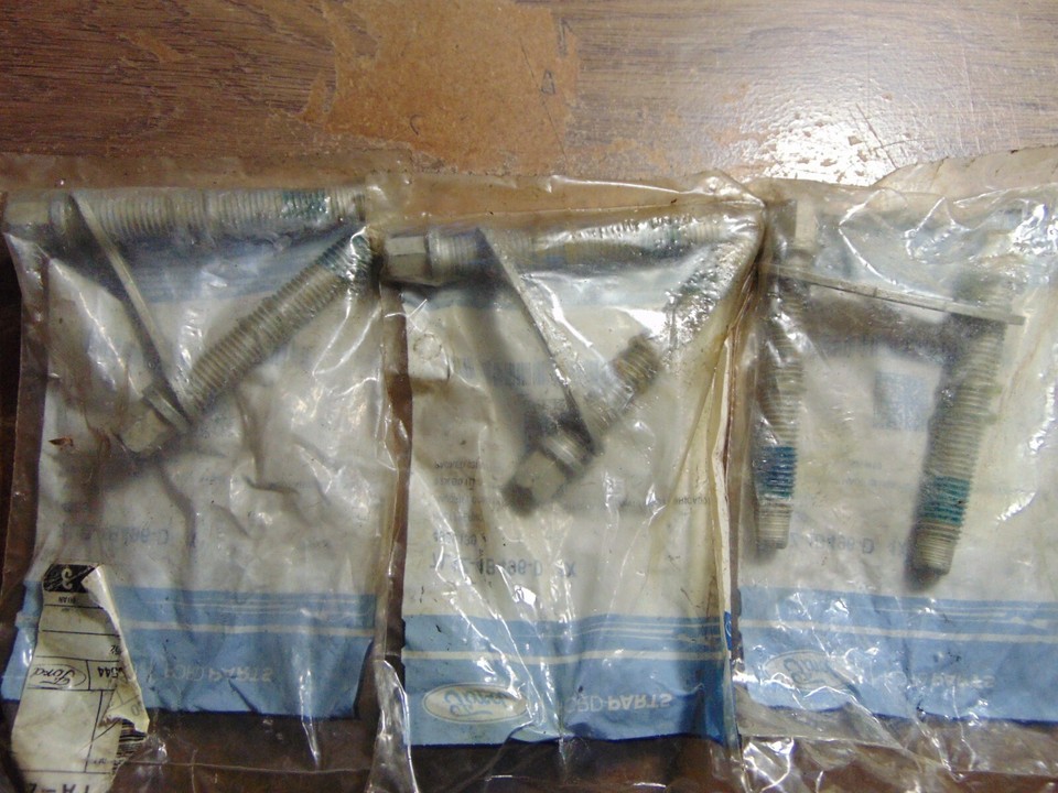 3 FORD OEM Carrier Front Axles-Drive Shaft Retainer Screw 7L1Z4B496D | eBay