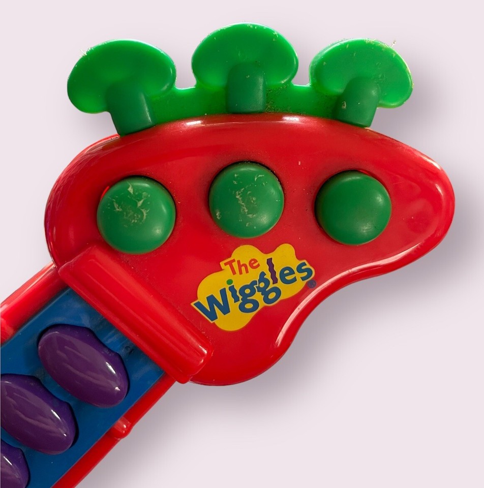 The Wiggles Red Guitar Musical Songs & Sounds Toy 2003 Spin Master ...