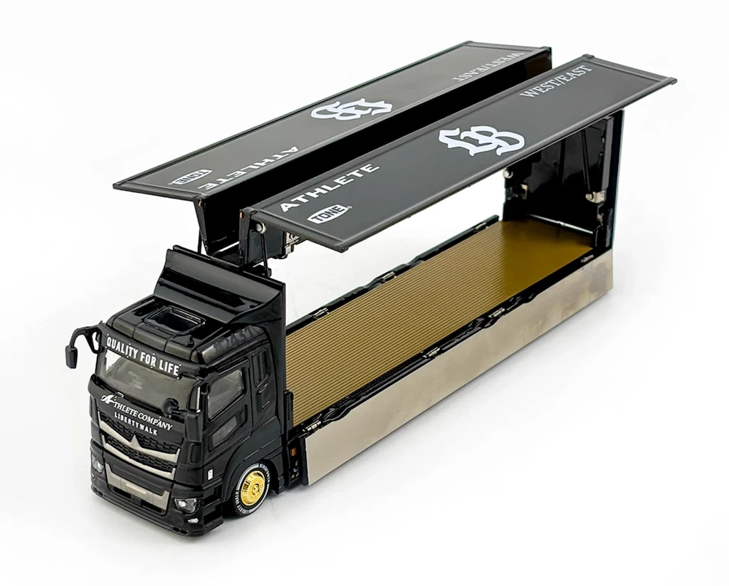 GCD 1:64 Black LB Fuso Super Great Transport Truck Model GCD 1:64 Black LB Fuso Super Great Transport Truck Model