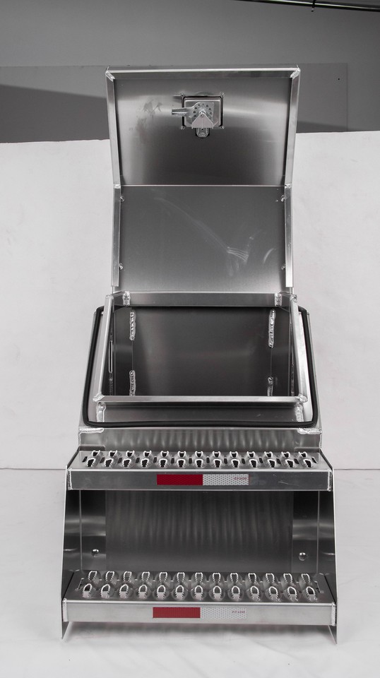 Aluminum Side Storage Saddle Step Box For 8 Semi Truck 18"L x 28"W x 25 ...