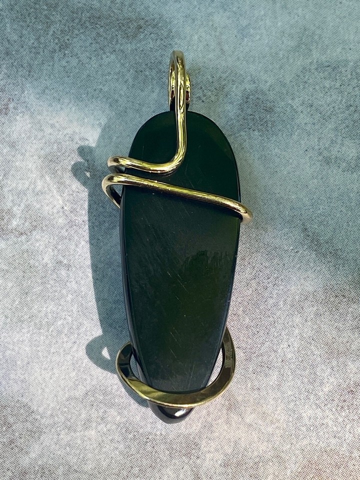 15.40ct Obsidian Sheen Carved Polished Pendant In Forged 14K Yellow ...
