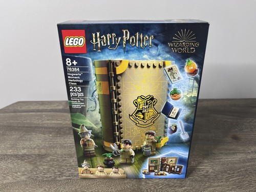 LEGO Harry Potter Buildable Book: Hogwarts Herbology Class (76384 ...