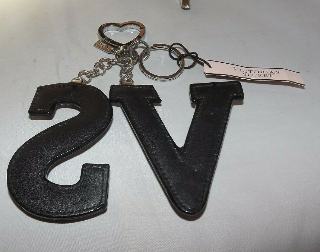 LARGE VICTORIA SECRET VS KEYCHAIN, KEY CHAIN, NEW W/ TAGS. SILVER ...