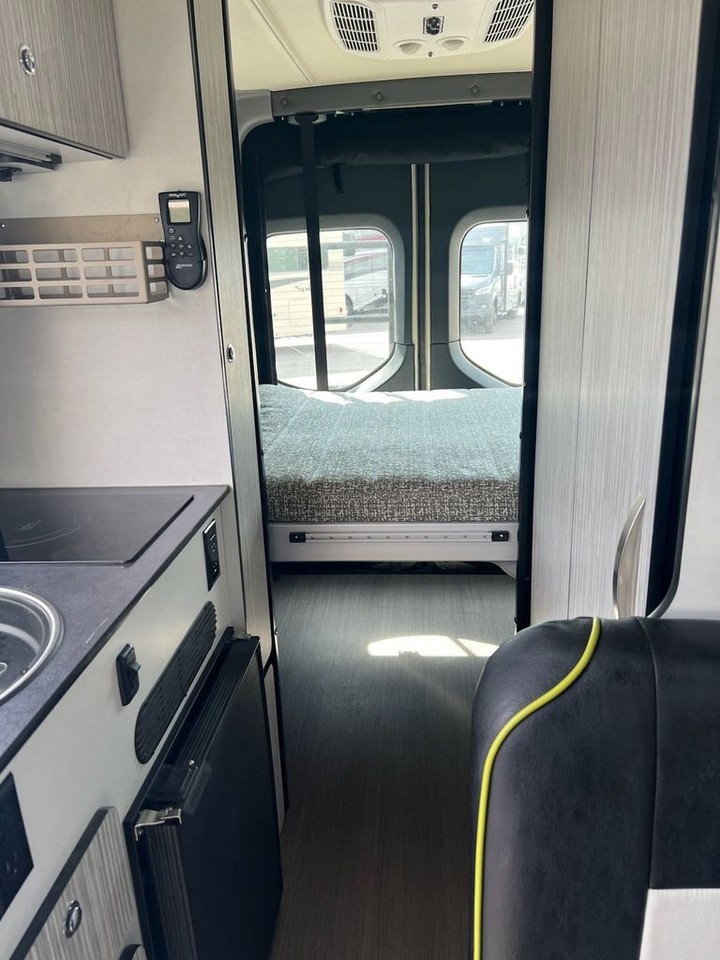 2020 Winnebago Revel 44E 4x4 19' Class B Motorhome C44176257 | eBay