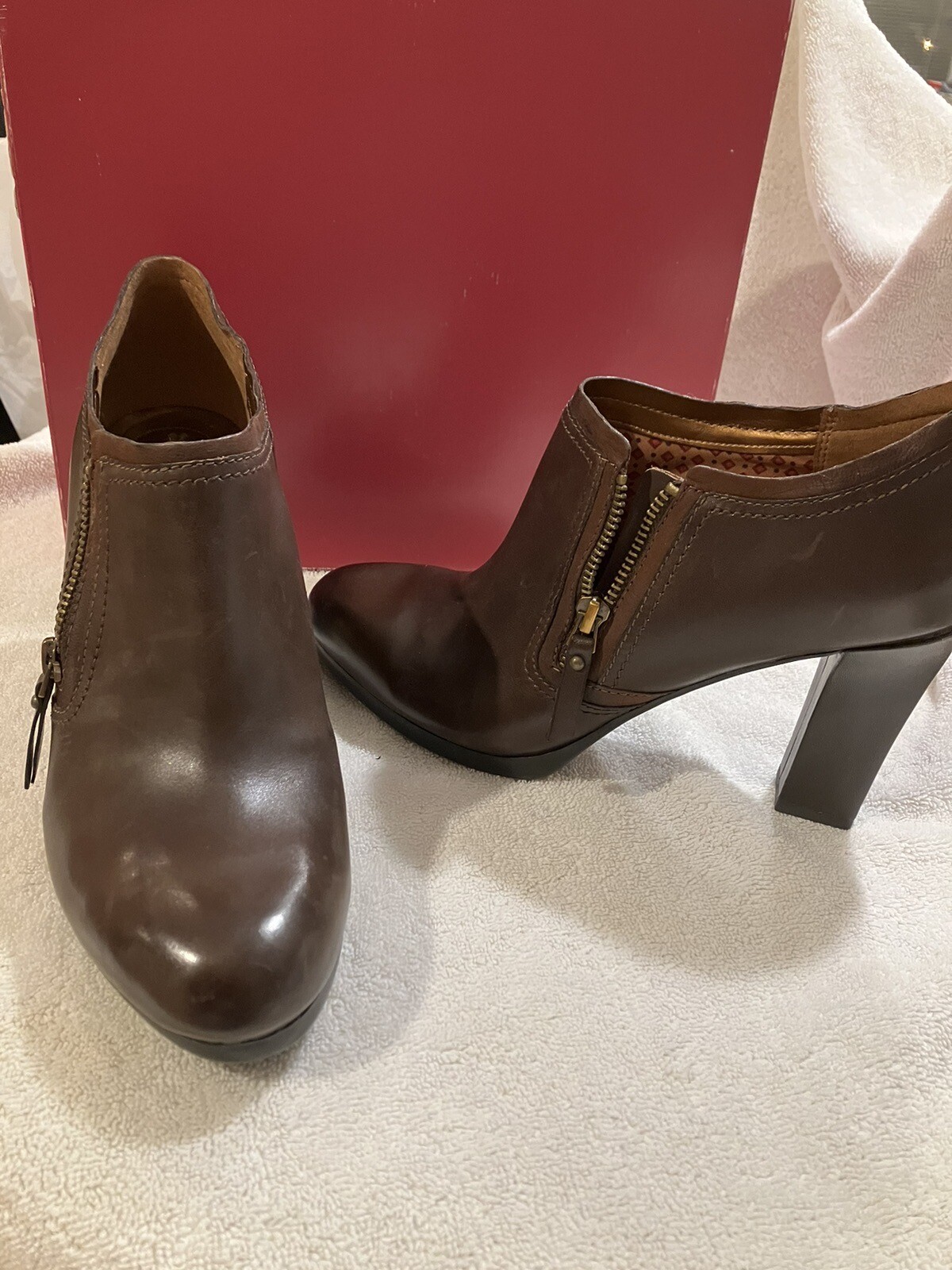 Naturalizer Ankle Booties Women's Size 9M Chocolate Oxford Brown NEW | eBay