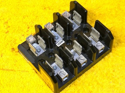Fuse Blocks & Holders - Amp 600 Volt 3-Pole Fuse Block