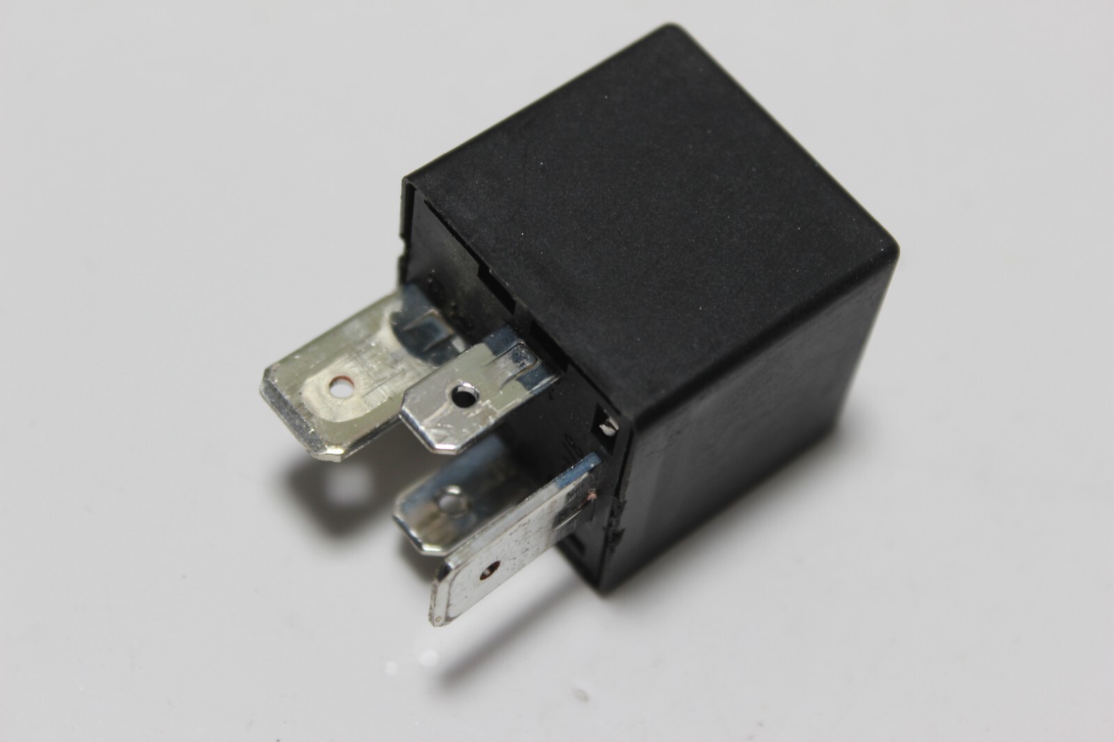 Fiat 500 ALFA ROMEO LANCIA Omron 4 Pin Relay 250002 1/11302/87 for sale ...