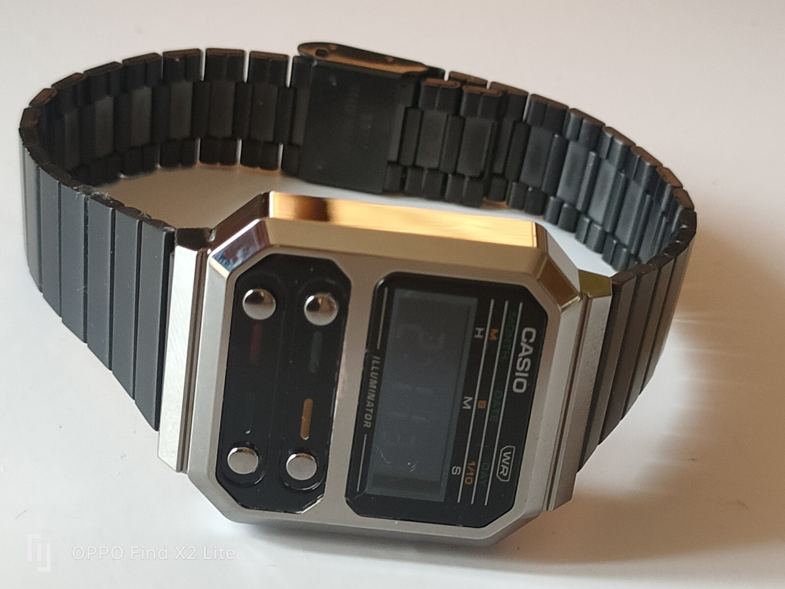 CASIO DIGITAL VINTAGE A100WEGG "ALIEN" BRACELET WATCH WITH NEGATIVE LCD ...