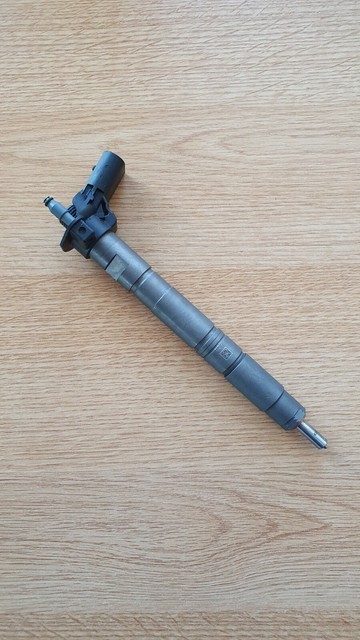 0445116030 AUDI VW 2.0 TDI Bosch Injector 03l130277 0445116011 for sale ...