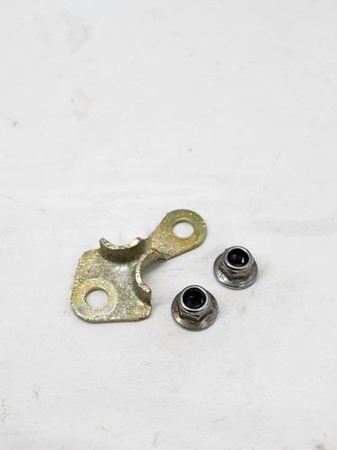 1996-2007 VORTEC V-8 AND V6 FUEL LINE BRACKET CLIP CLAMP + 2 NUTS TOP ...