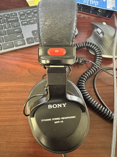 Sony MDR-V6 Made In Japan Over the Ear Headphones - Black 27242402980 ...