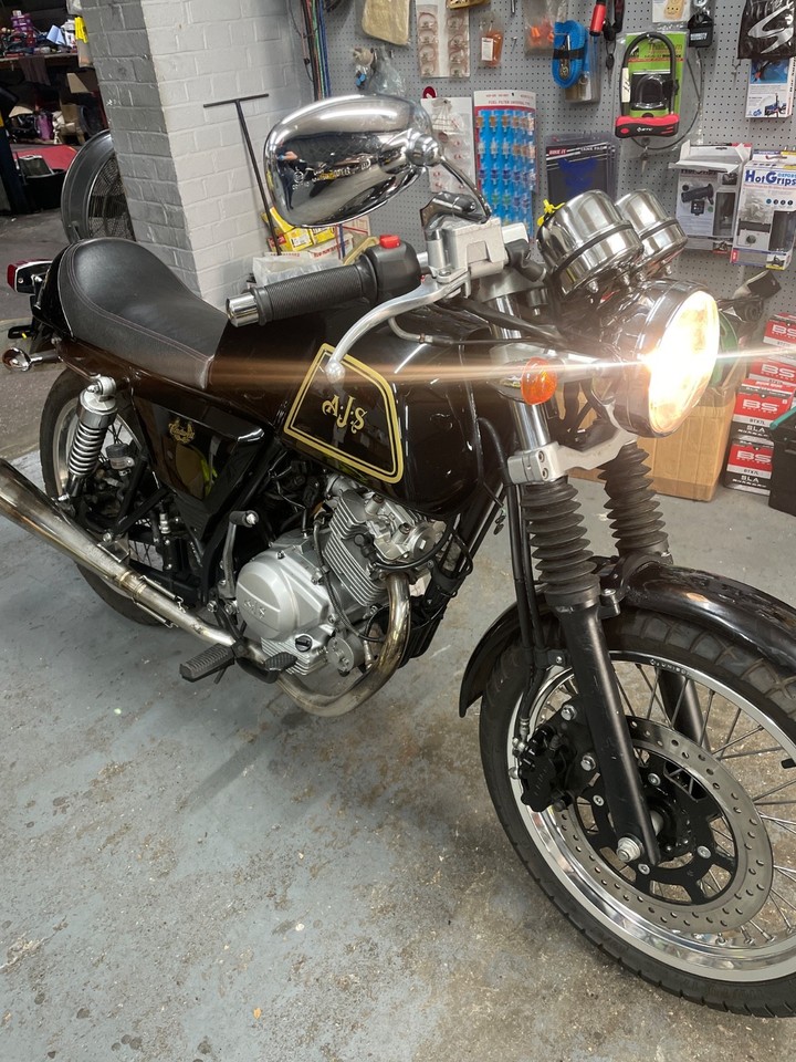 AJS cadwell clubman 125cc retro 125 motorcycle learner modern classic ...