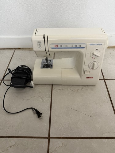 Janome S 3015 Working Sewing Machine With Cover With Pedal No Power
