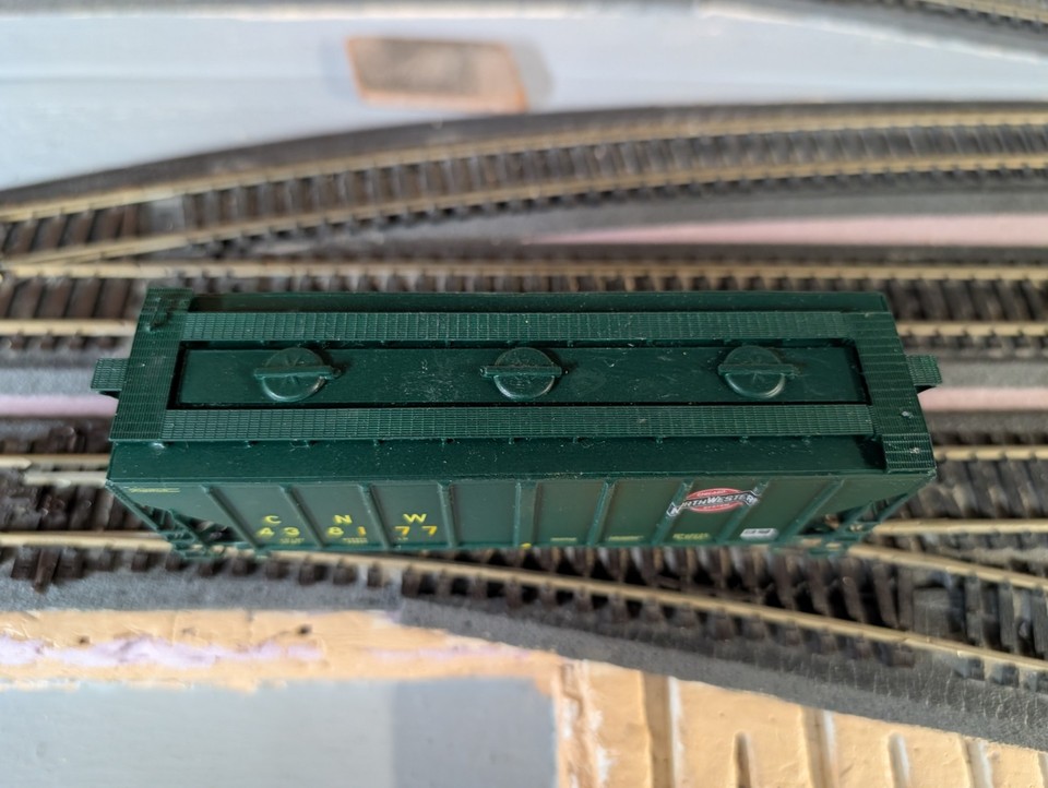 CS LIFE LIKE PROTO 2000 CUSTOM PS 3148 2 BAY HOPPER: CNW NORTH WESTERN ...