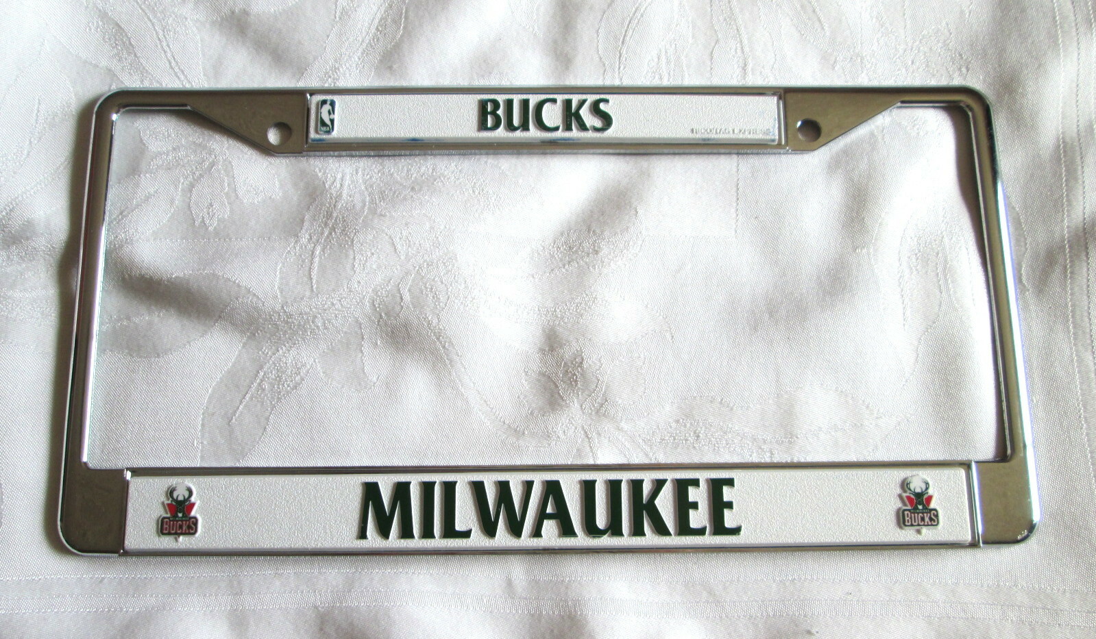 MILWAUKEE BUCKS EMBOSSED CHROME LICENSE PLATE FRAME #6 - NEW | eBay