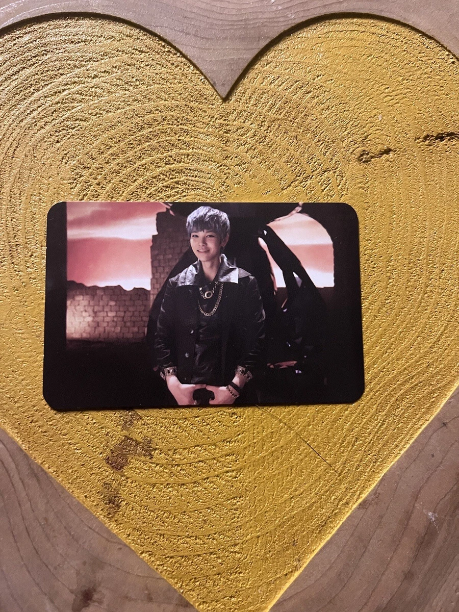 Zelo One Shot Photocard