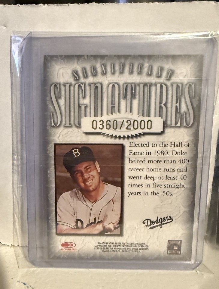 1998 Donruss SIGNIFICANT SIGNATURES Duke Snider HOF /2000 ON CARD AUTO ...