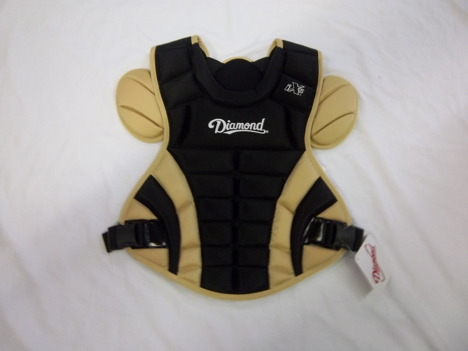 DIAMOND DCP-iX3 FP FASTPITCH SOFTBALL CATCHERS CHEST PROTECTOR(BLACK ...