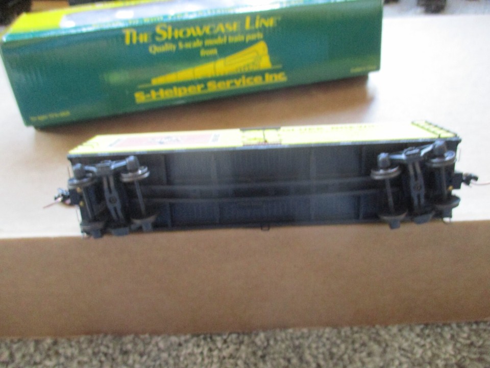 S Helper 2061 Gluek Beer Reefer (8/4/22) Scale wheels/KD couplers only ...