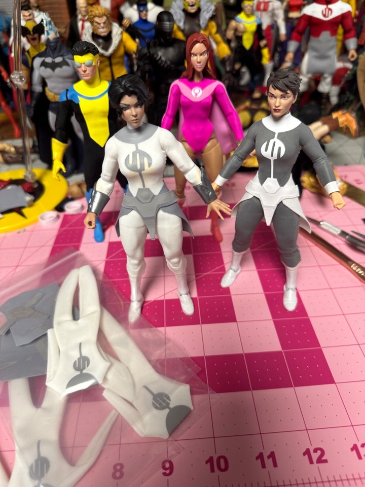 Mezco one 12 custom female viltrumite anissa suit only | eBay