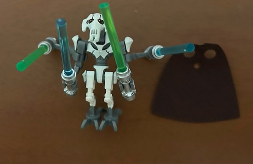 LEGO Star Wars General Grievous - Bent Legs, White Armor (SW0515) from ...