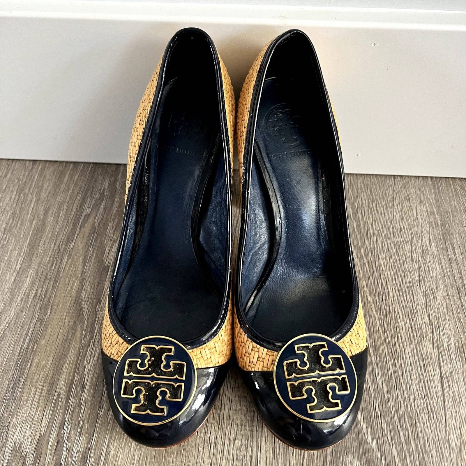 Tory Burch Reva Straw Block High Heel Logo Metallic - Gem