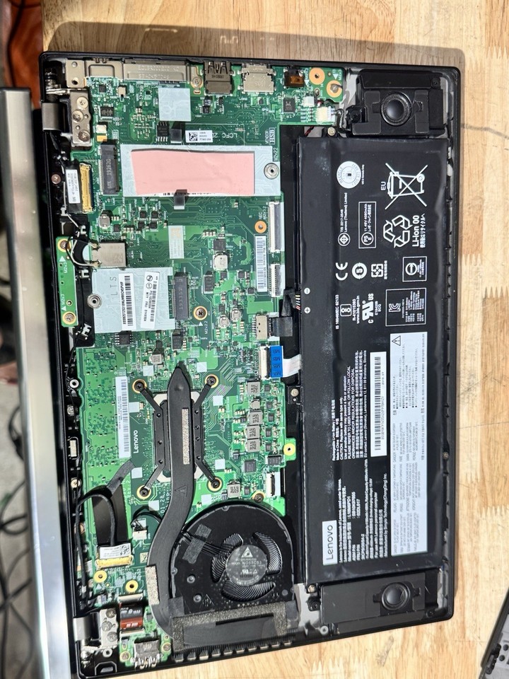 Lenovo ThinkPad X390 13.3" Laptop i5-8265U 8GB RAM, No HDD broken ...