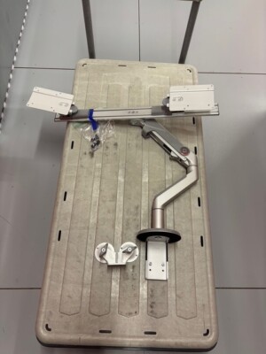 Humanscale M8 Dual Monitor Arm w/ Desk Mount Bracket - Adjustable ...