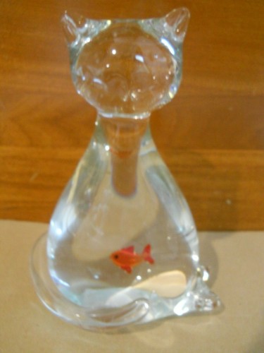 Hand Blown Dynasty Gallery Art Glass Cat With Red Fish In Belly