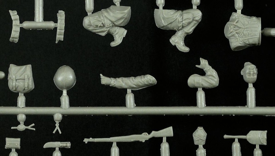 US and German paratroopers South of Europe 1944 MASTER BOX 35157 Figure ...