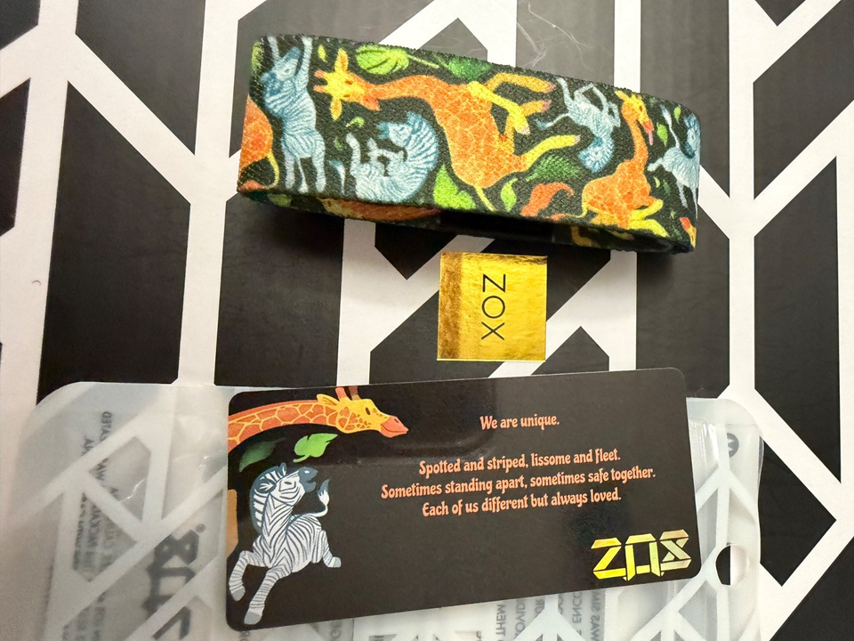 ZOX “BE UNIQUE 113” SIZE MEDIUM NEW NEVER WORN UNREDEEMED | eBay