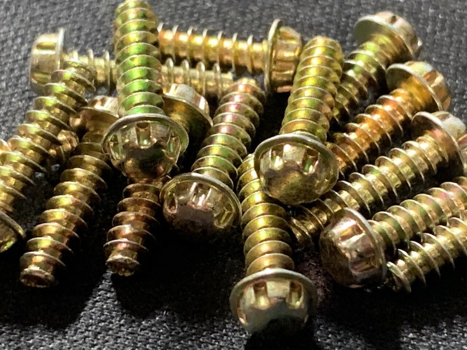 Lot of 50 For SNES/N64 Nintendo Console Casing Security Screws 4.5mm ...